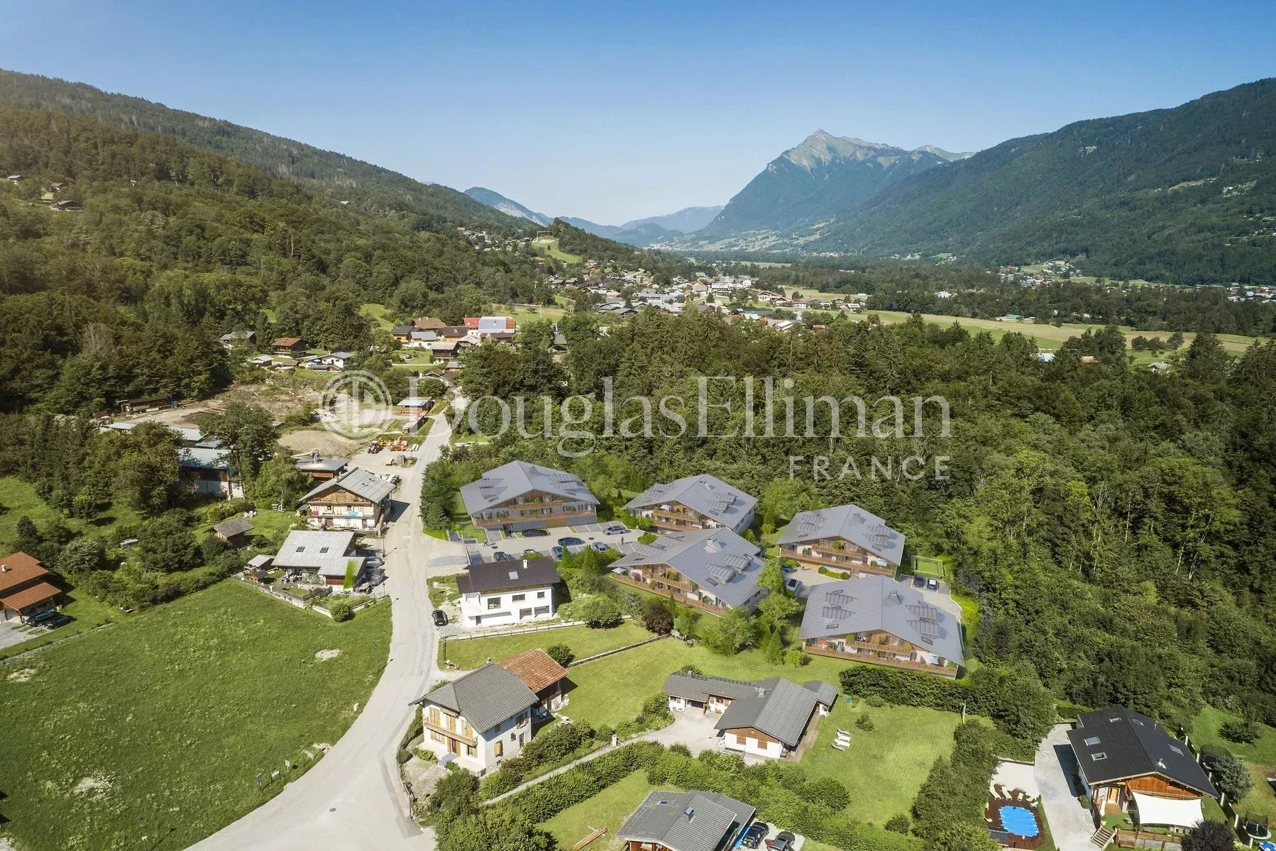 SAMOËNS - A new-build, 1-bedroom apartment in Morillon, near Samoëns ...